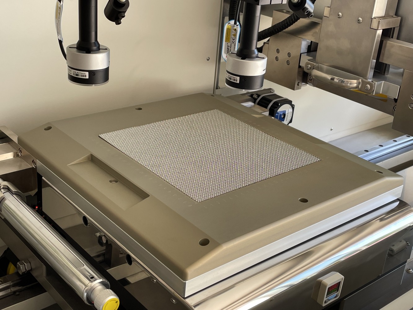 IC-250B-LTCC专用厚膜丝网印刷机