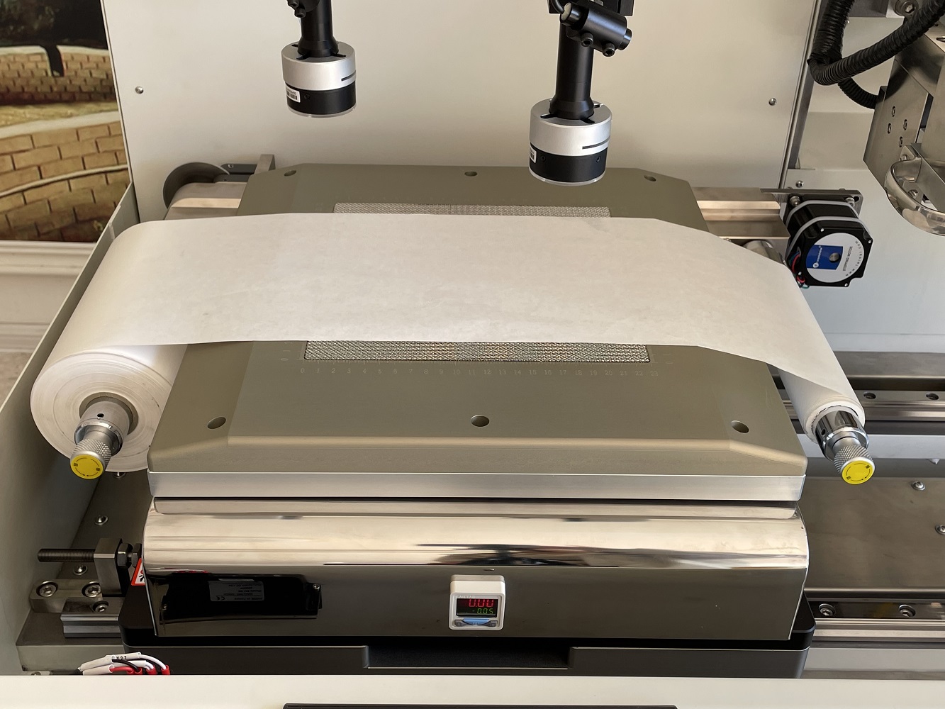 IC-250B-LTCC专用厚膜丝网印刷机